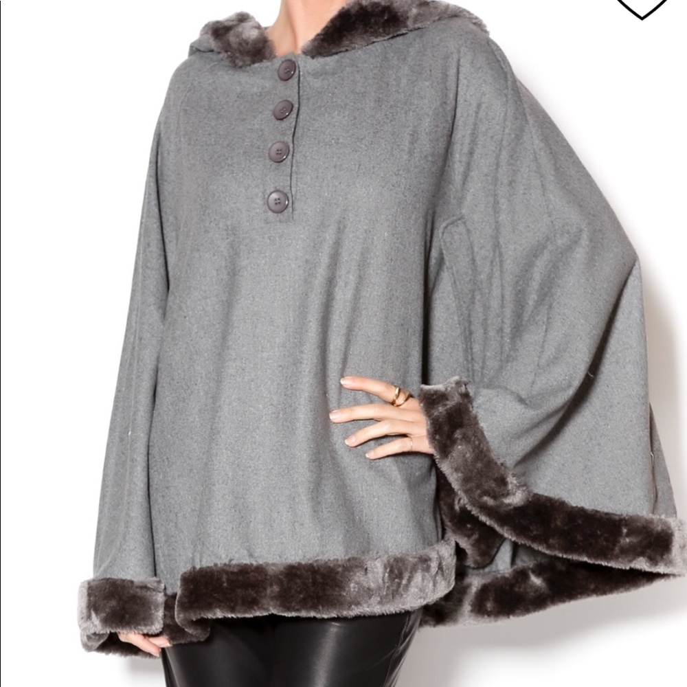 Dark Gray/ Black Cecico Slate Poncho - Gem